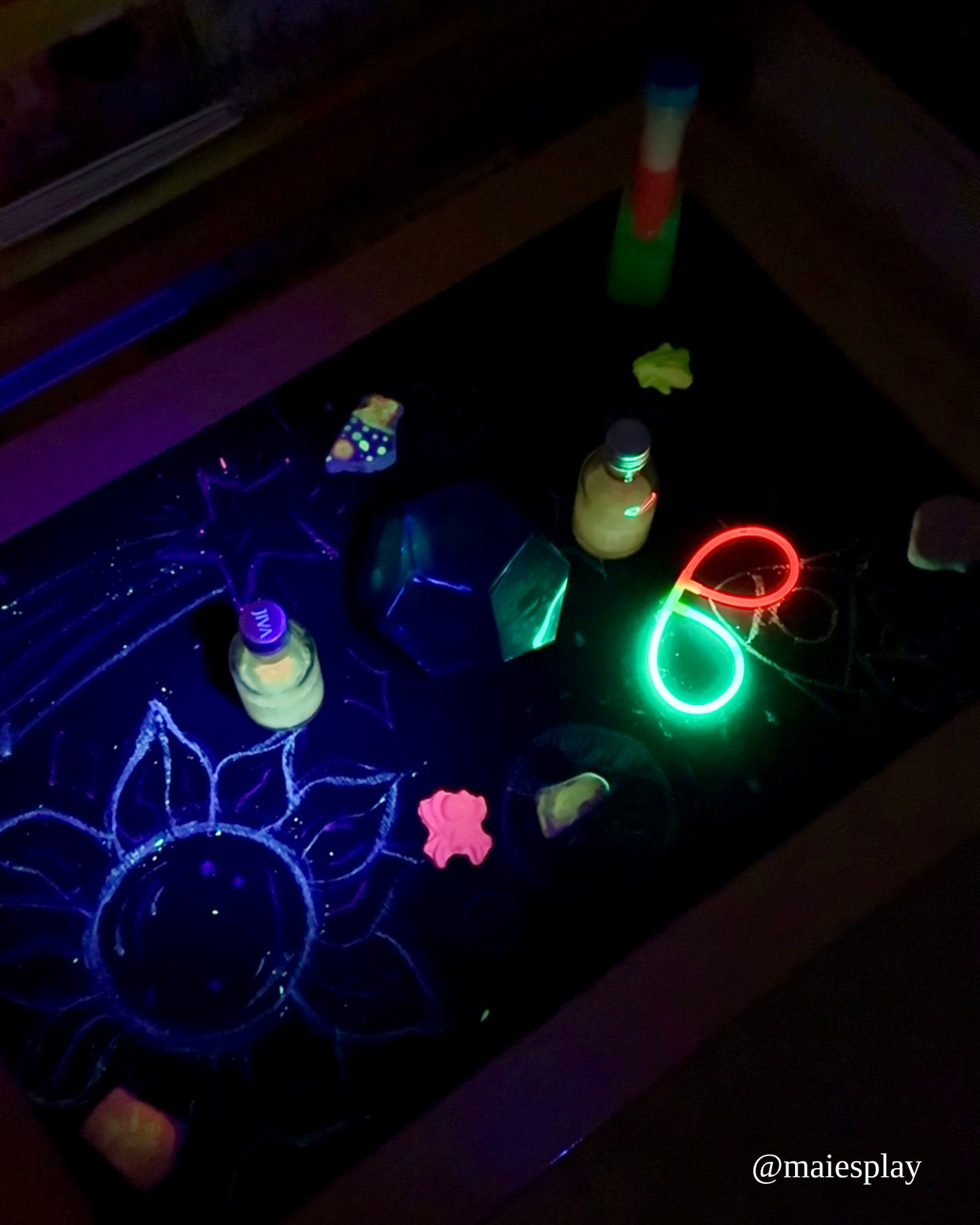 Lets Glow Science – Kidstuff