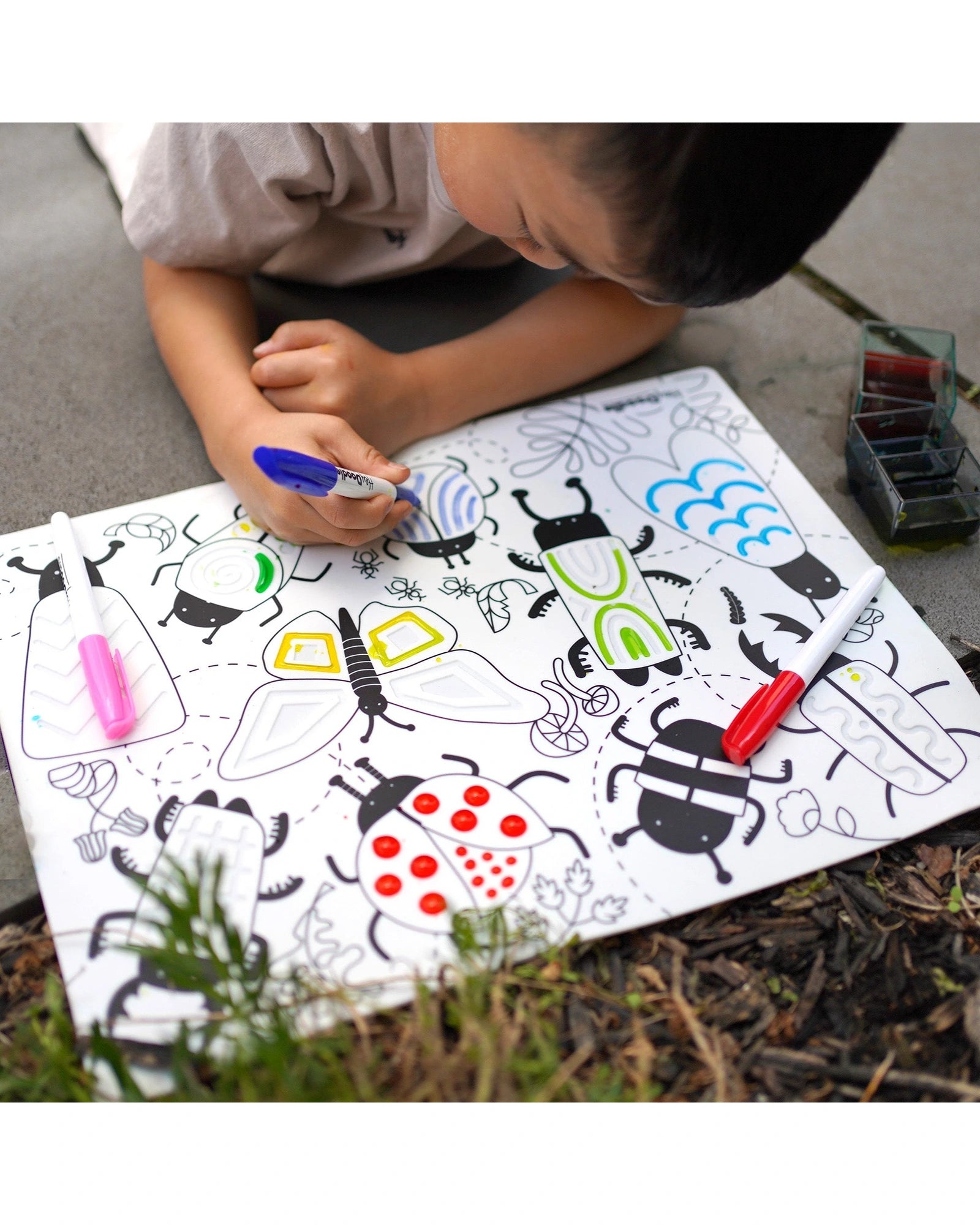 HeyDoodle Busy Bugs Sensory Colouring & Doodle Mat – Kidstuff