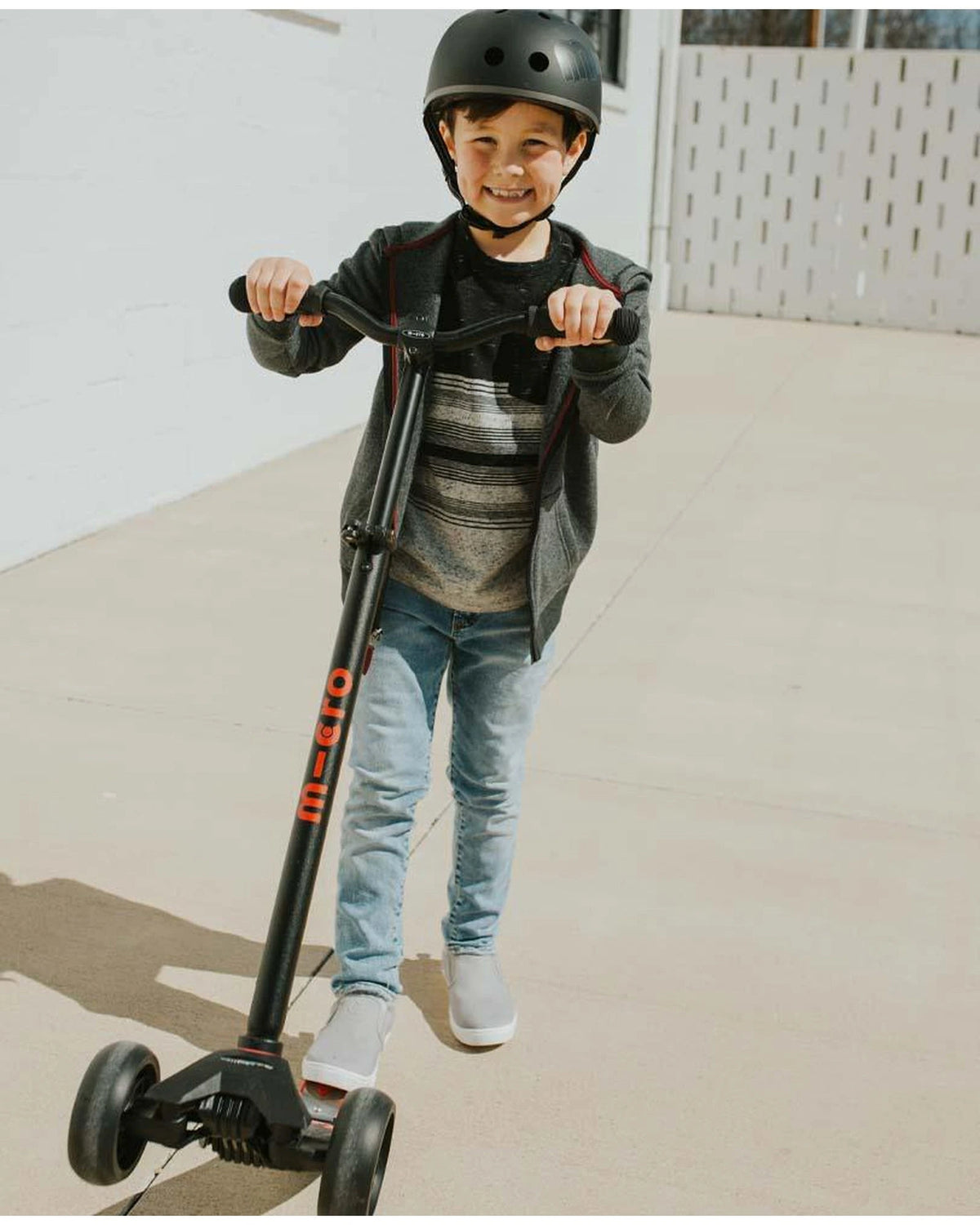 Micro Maxi Pro BlackRed — Kidstuff