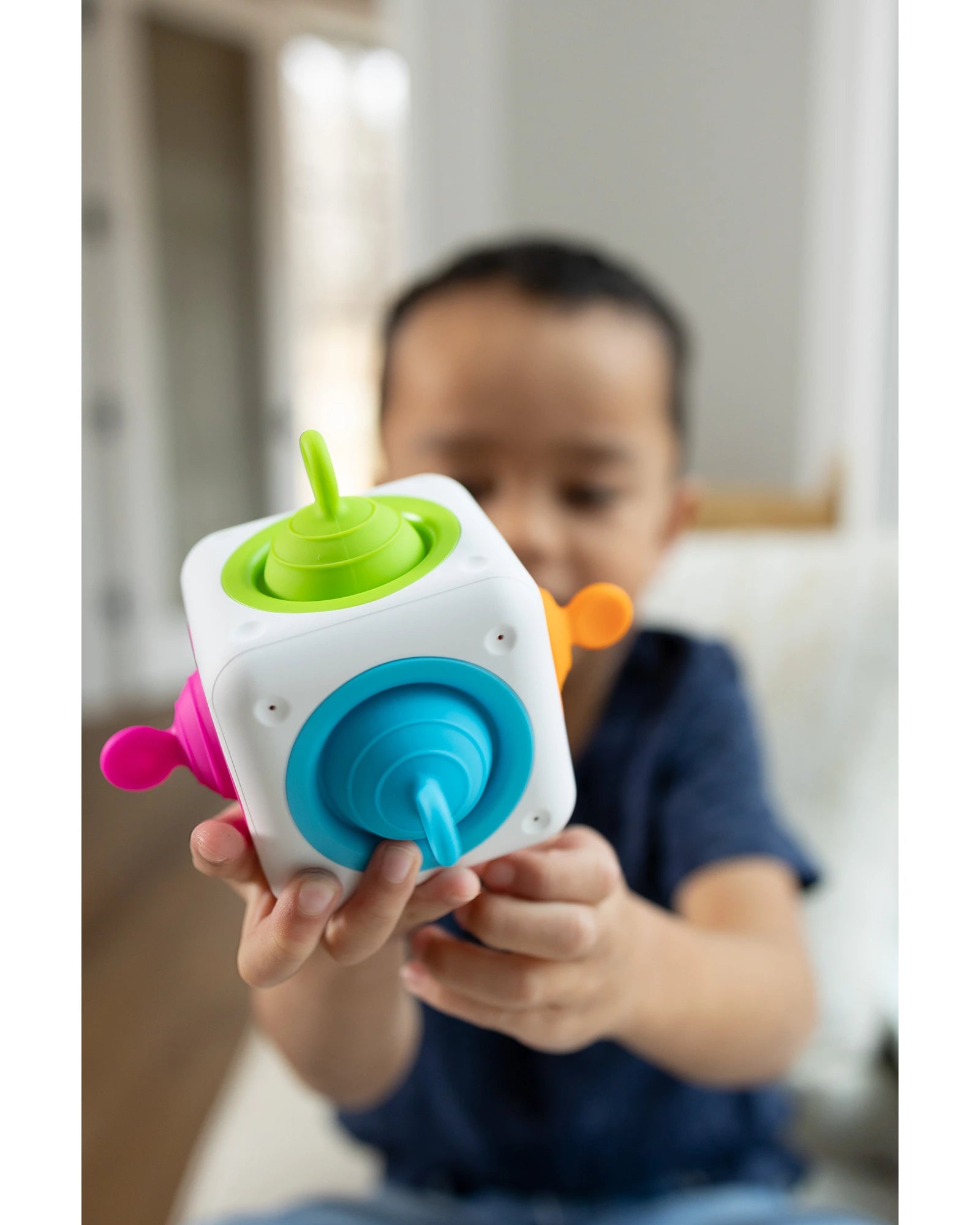 Fat Brain Tugl Cube – Kidstuff